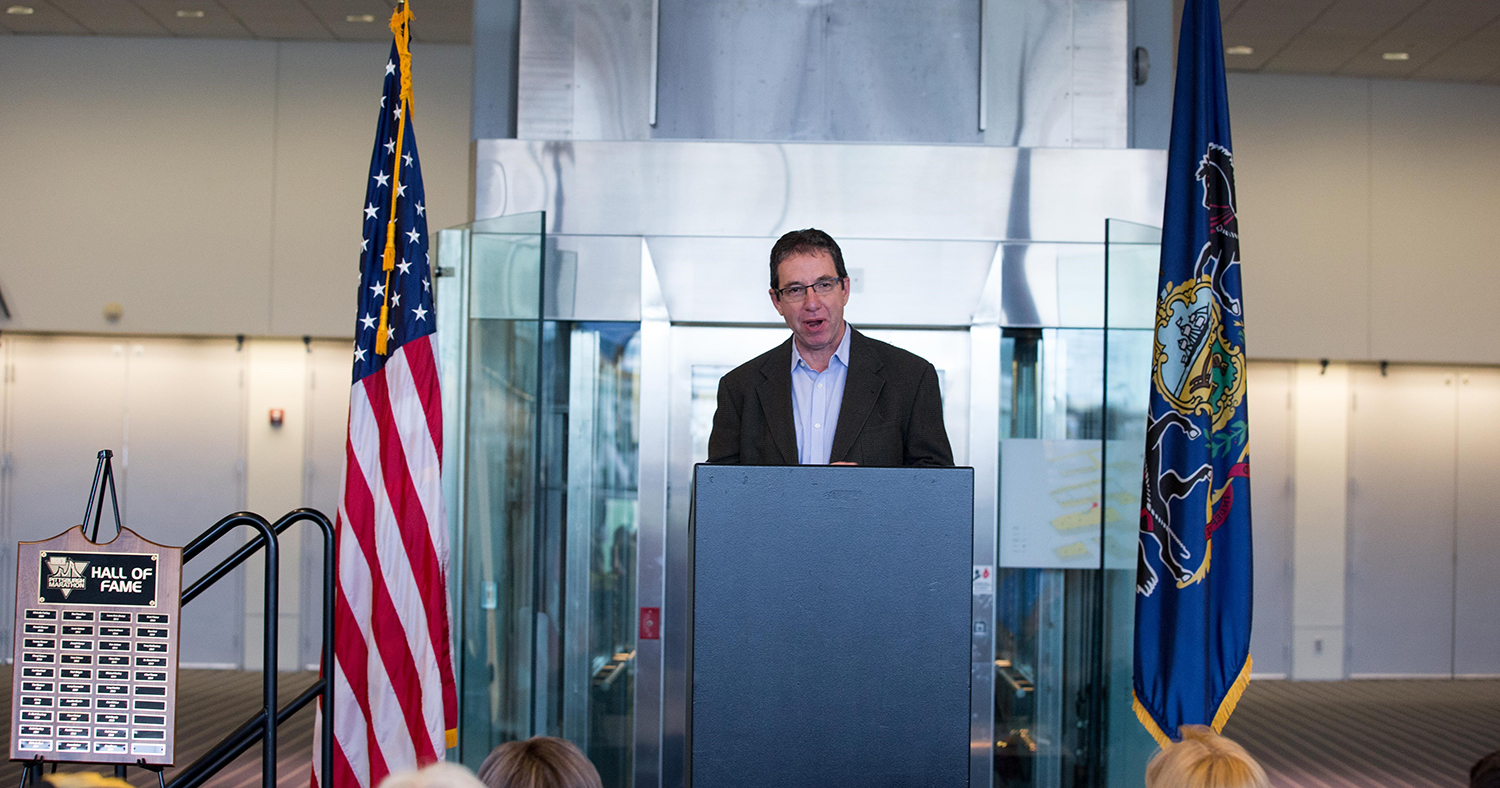 Ron Roth Inducted to the Pittsburgh Marathon Hall of Fame - UPMC & Pitt ...